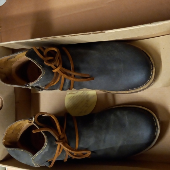Born | Shoes | Nitb Born Dark Grey Calyn Flat Ankle Zip Up Boots | Poshmark